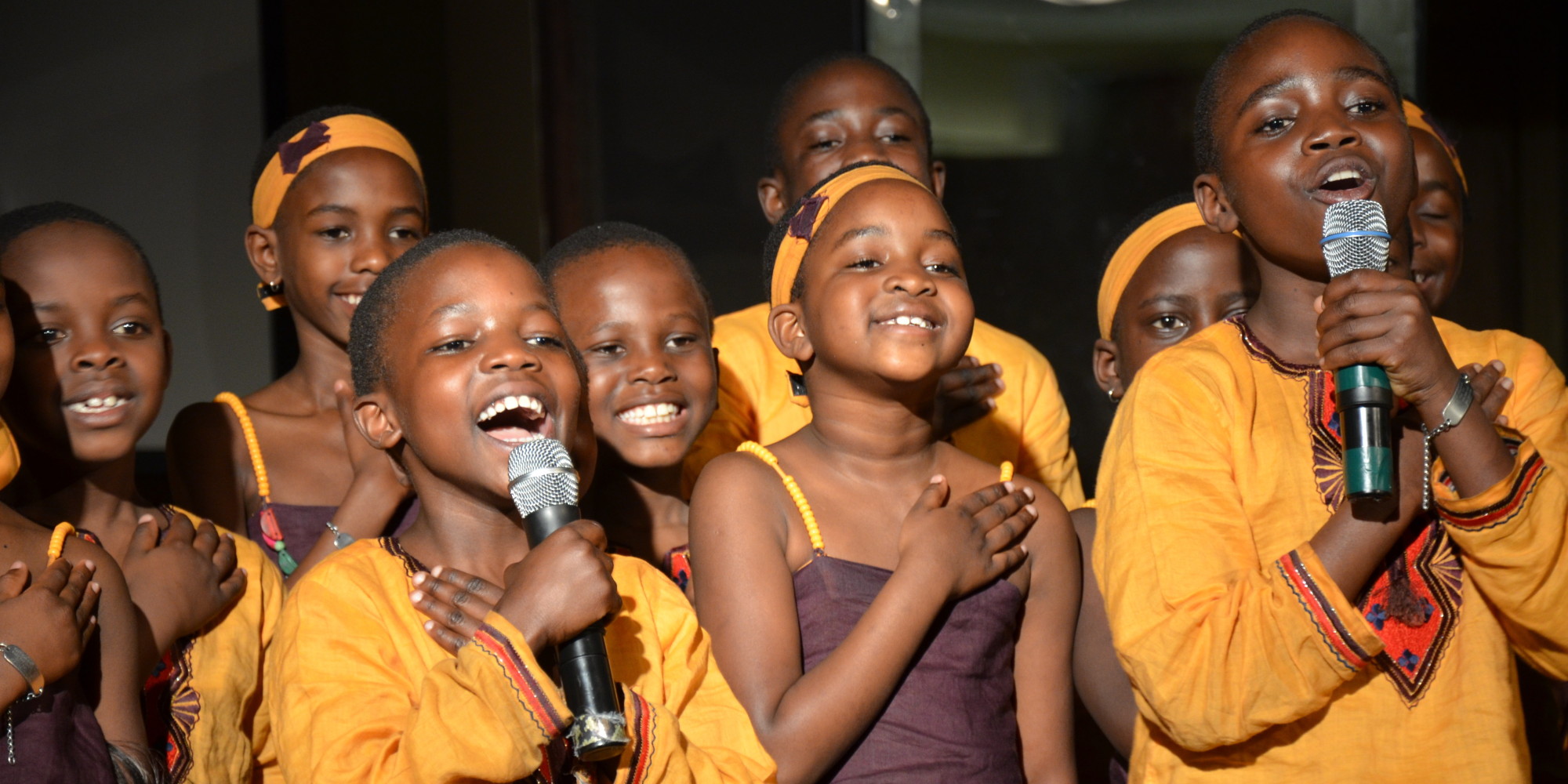 children singing